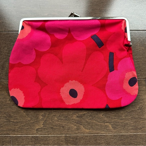 Marimekko | Bags | Marimekko Mini Unikko Medium Coin Purse Poppy Flower ...
